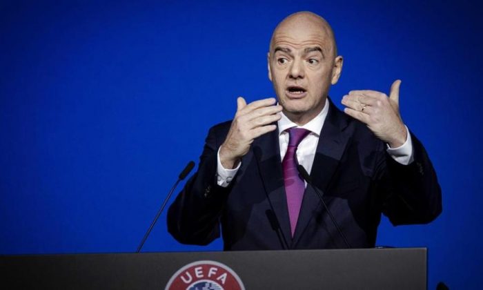Η FIFA εξετάζει τι θα γίνει με τα συμβόλαια των παικτών που λήγουν 30 ...